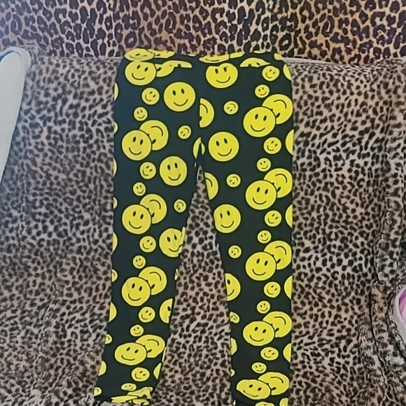 No Boundaries | Pants & Jumpsuits | Smiley Face Leggings Black And ...